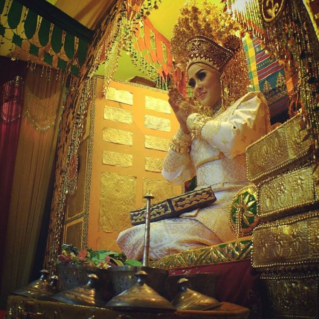 Prosesi Berinai Pada Pernikahan Adat Riau - Seputar Pernikahan